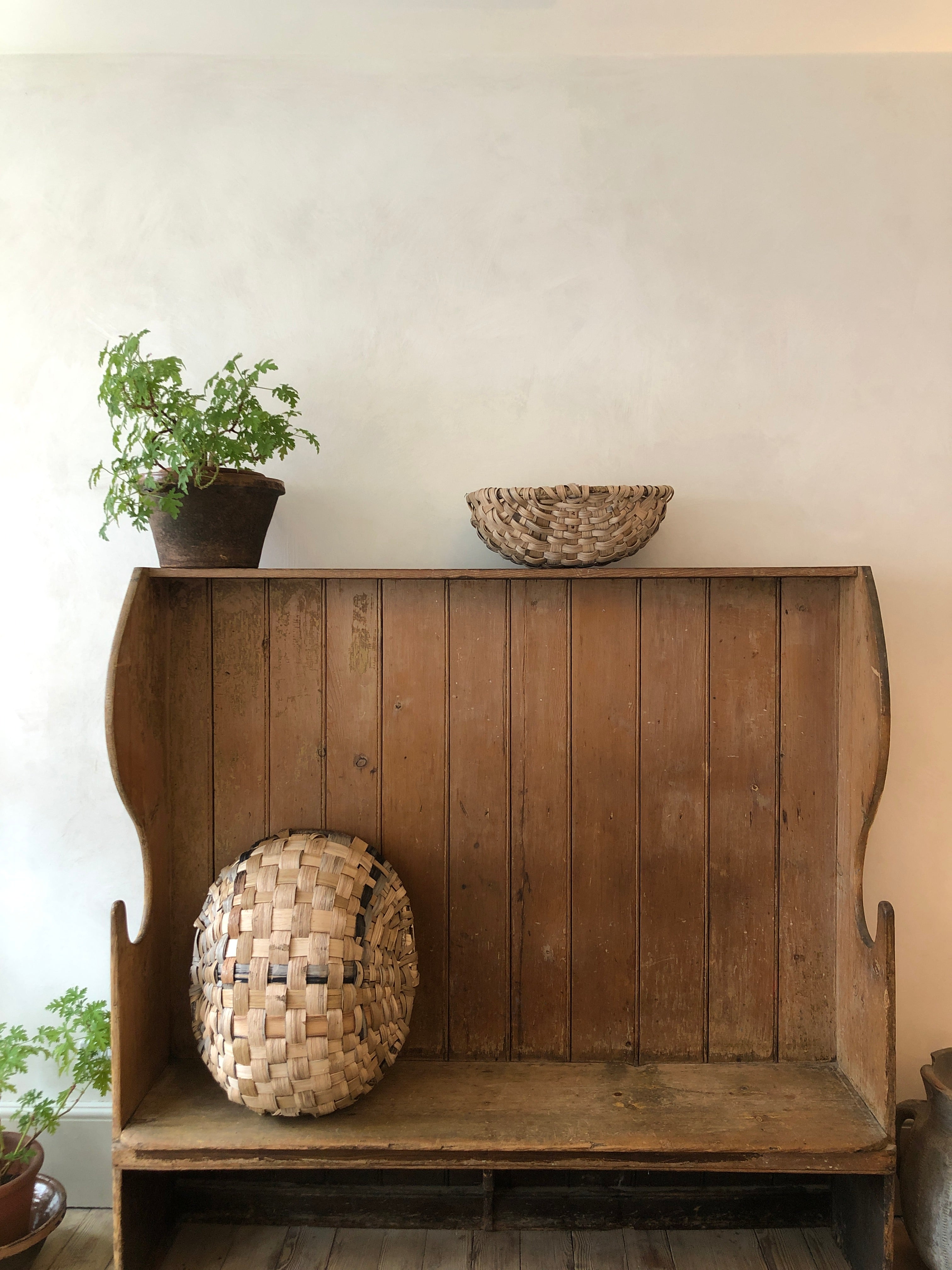 Wooden settle - SOLD – Freight HHG